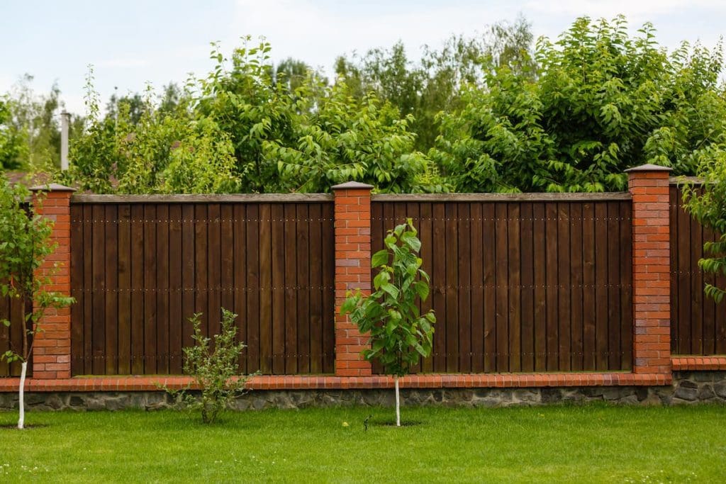 Everything to Know About Fences and Property Lines - Buzz Custom Fence