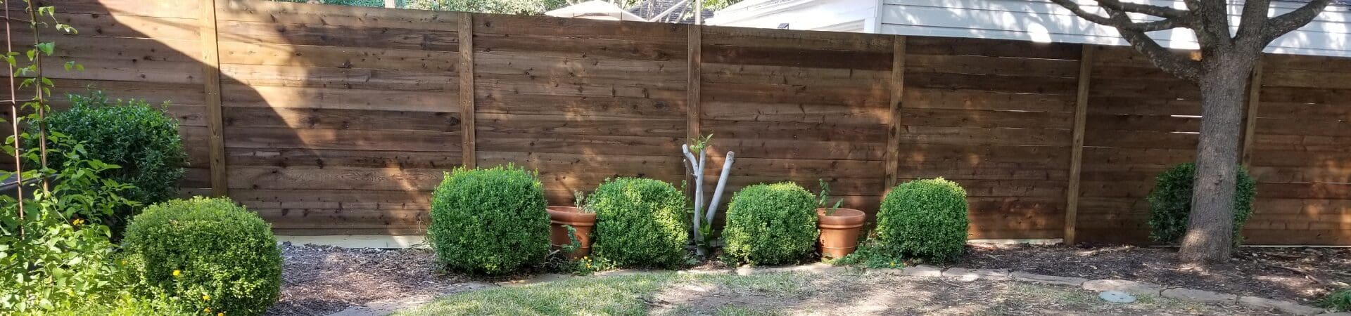 Wood Fence Installer in Dallas Fort Worth: Buzz Custom Fence