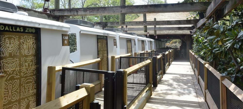 Commercial Gate Design at the Dallas Zoo - Buzz Custom Fence